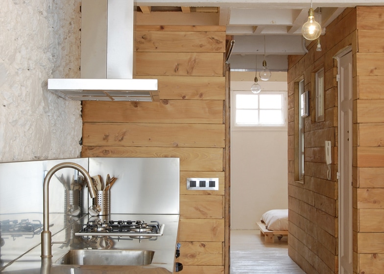 Loft Apartment Renovated by Spanish Architects Sinaldaba - Living in a ...