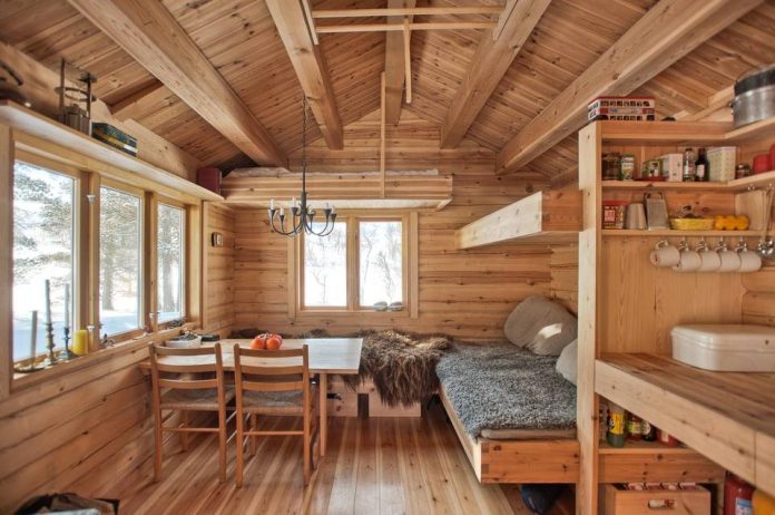 This 118 Sq Ft Norwegian Ski Cabin Comfortably Accommodates a Family of ...