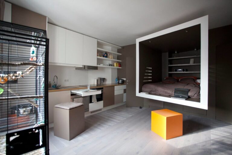 This 302-Square-Foot Apartment Feels Much Bigger Than It Actually Is ...