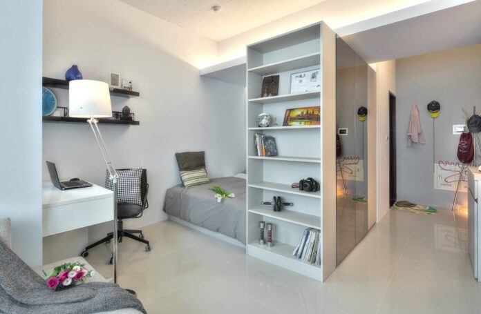 A 345-Square-Foot Open-Plan Apartment Spiced With a Dash of Privacy ...