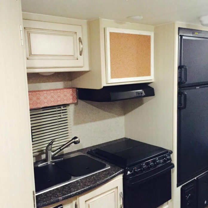Mini Micro Trailer Gets Stylish Makeover - Living in a shoebox