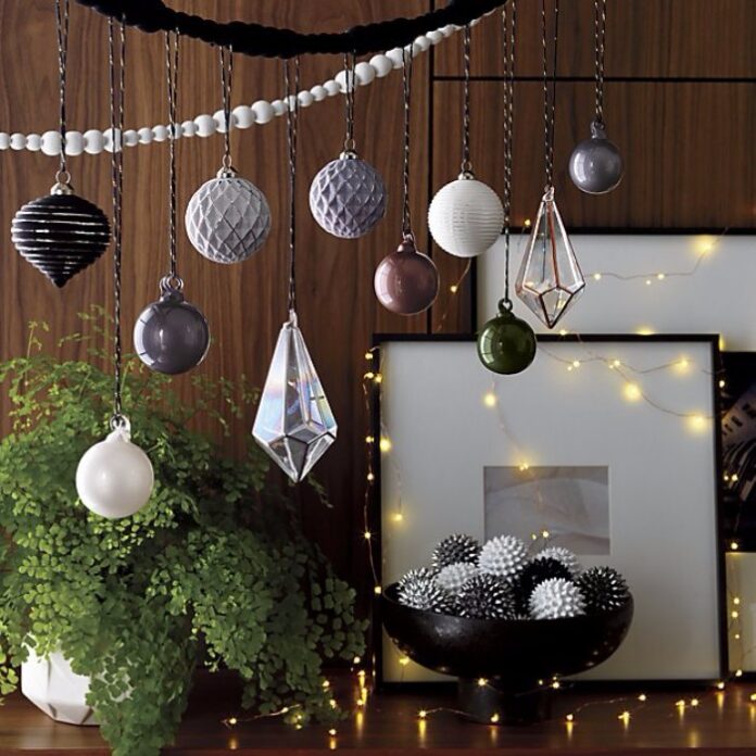 Ten Gorgeous Ways to Decorate Your Home With String Lights - Living in ...