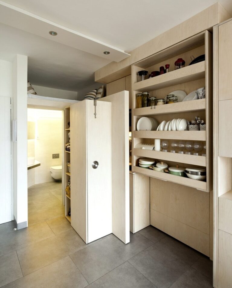 Transforming Box Makes It Possible for Family of Three to Live in 215 ...