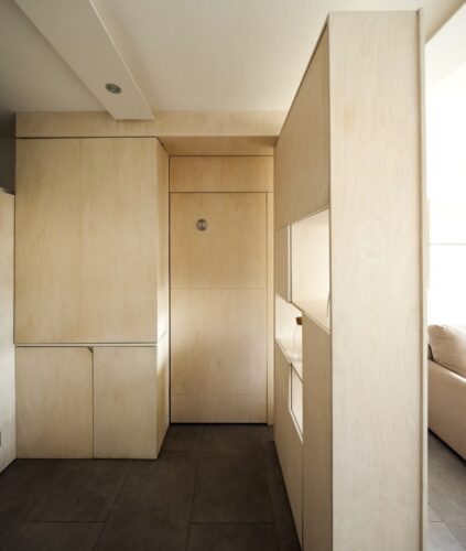 Transforming Box Makes It Possible for Family of Three to Live in 215 ...