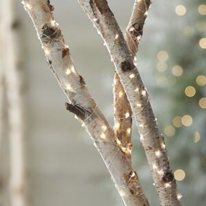 Ten Gorgeous Ways to Decorate Your Home With String Lights - Living in ...
