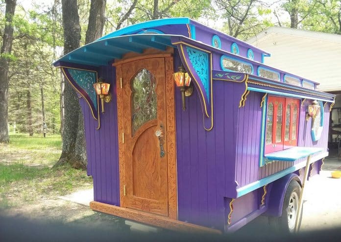 A Gypsy Caravan With a Difference - Living in a shoebox