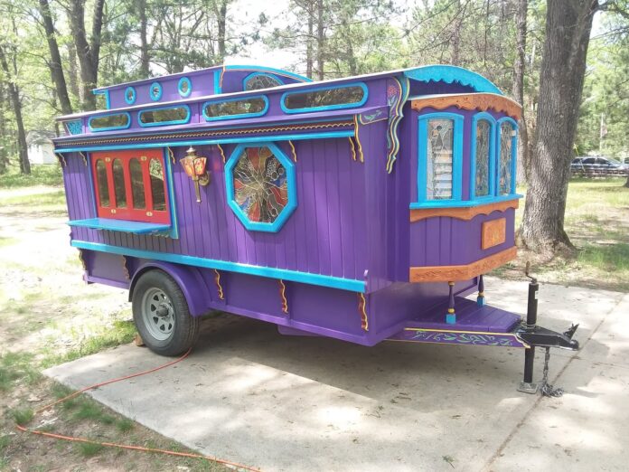 A Gypsy Caravan With a Difference - Living in a shoebox