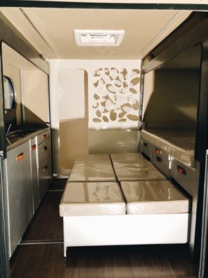 This Camper Pod Expands to Three Times Its Size - Living in a shoebox