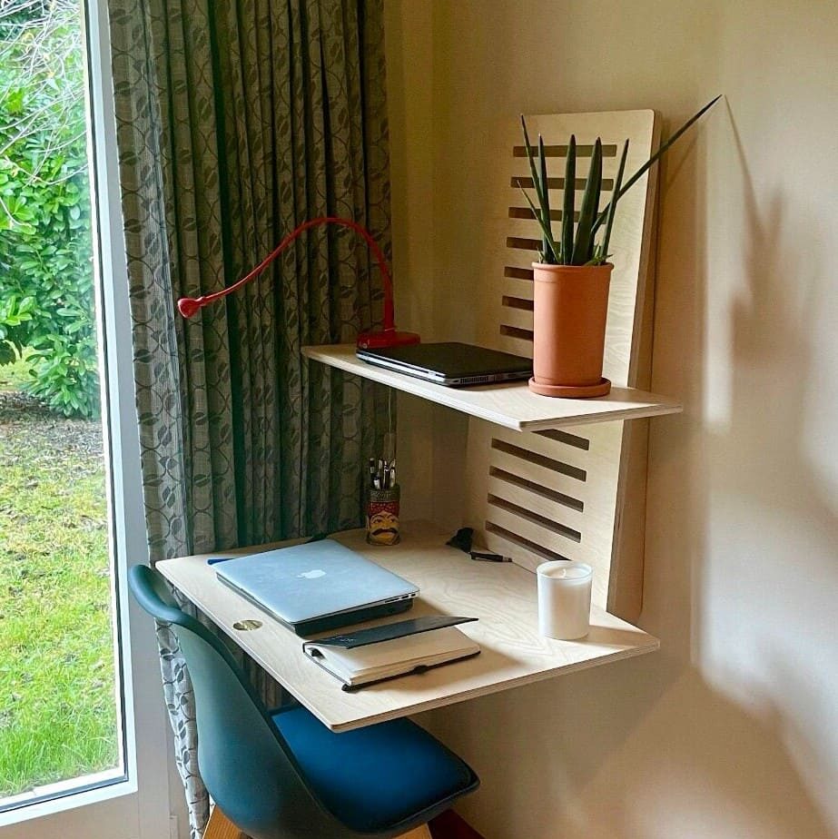 Kate-and-Laurel-Kitt-Floating-Shelf-Corner-Desk (1) - Living in a shoebox