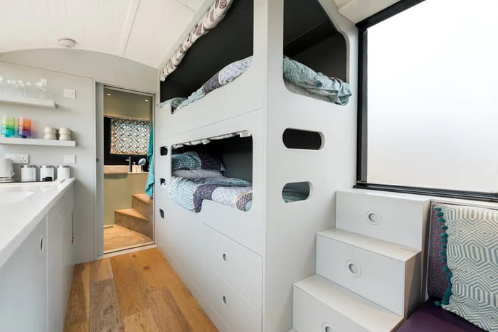 Four person luxury Bus with Hot Tub 2 - Living in a shoebox