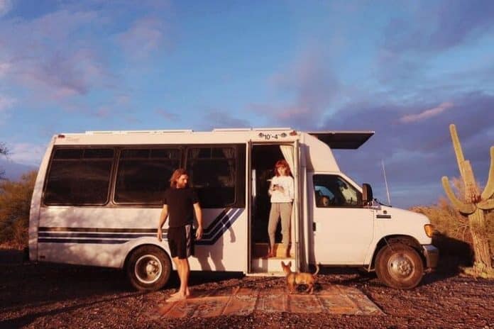Young Couple Transformed a Shuttle Bus Into a Comfortable Home - Living ...