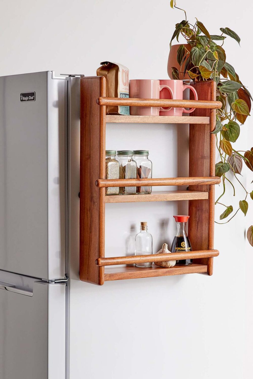 Save Space and Declutter Your Kitchen With These 30 Organization Ideas ...