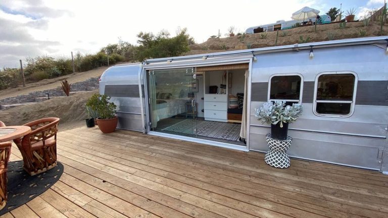 Three Spectacular Airstream Trailers Await Glampers in Valle de ...