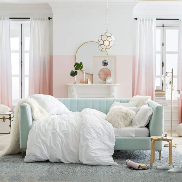 20 Delightful Daybeds That Easily Convert Into Comfortable Beds ...