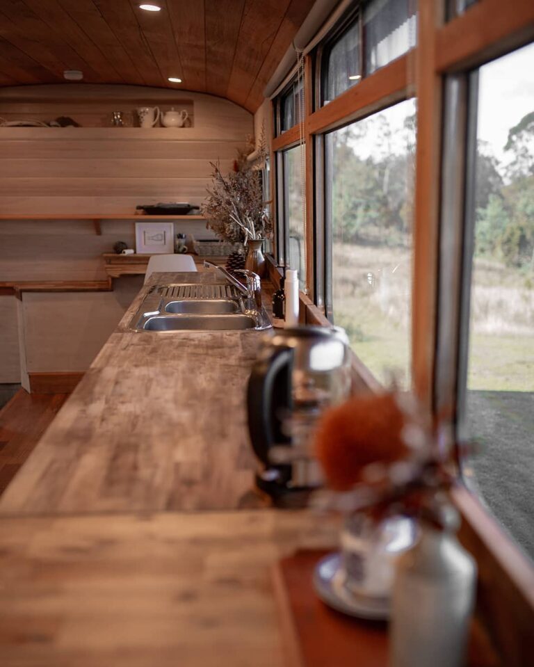 $6,000 Bendy Bus Was Transformed Into a Stunning Family Home - Living ...