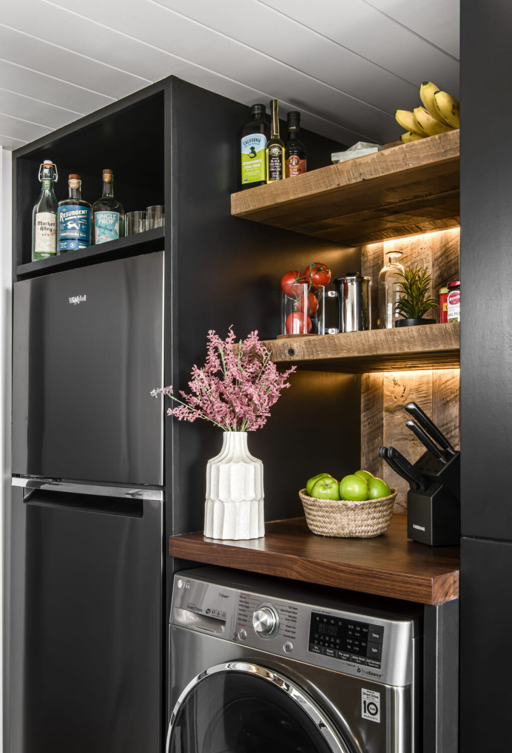 $95,000 Tiny House Offers Economical Luxury in a Neat Little Package ...