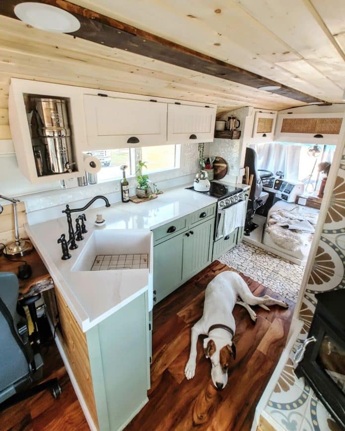 Colorado Couple Turned 2006 School Bus Into a Stylish Boho Home on a ...