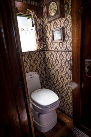 Victorian-Style Campervan Features Spectacular Mahogany Interior ...