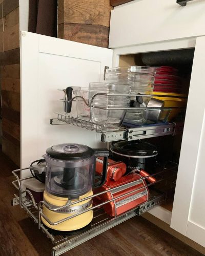 This Bus Conversion Has One of the Best-Organized Kitchens You Will ...