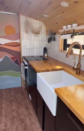 This Old School Bus Was Converted Into a Gorgeous Family Home on Wheels ...