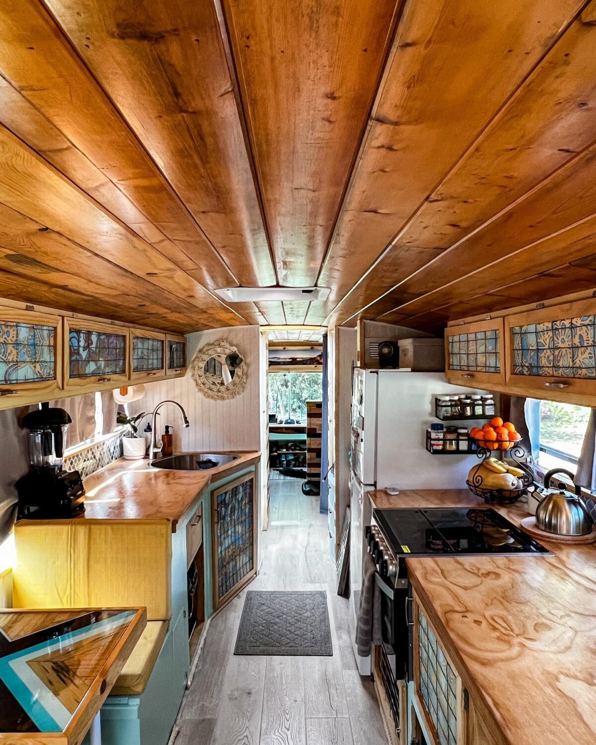 This Incredible Bus Conversion was built for 2 Bunnies, 2 Cats, 1 Dog ...