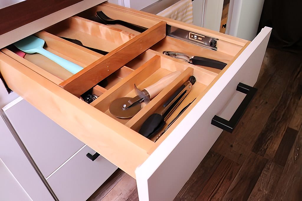 sharpen_Utility_drawer - Living in a shoebox