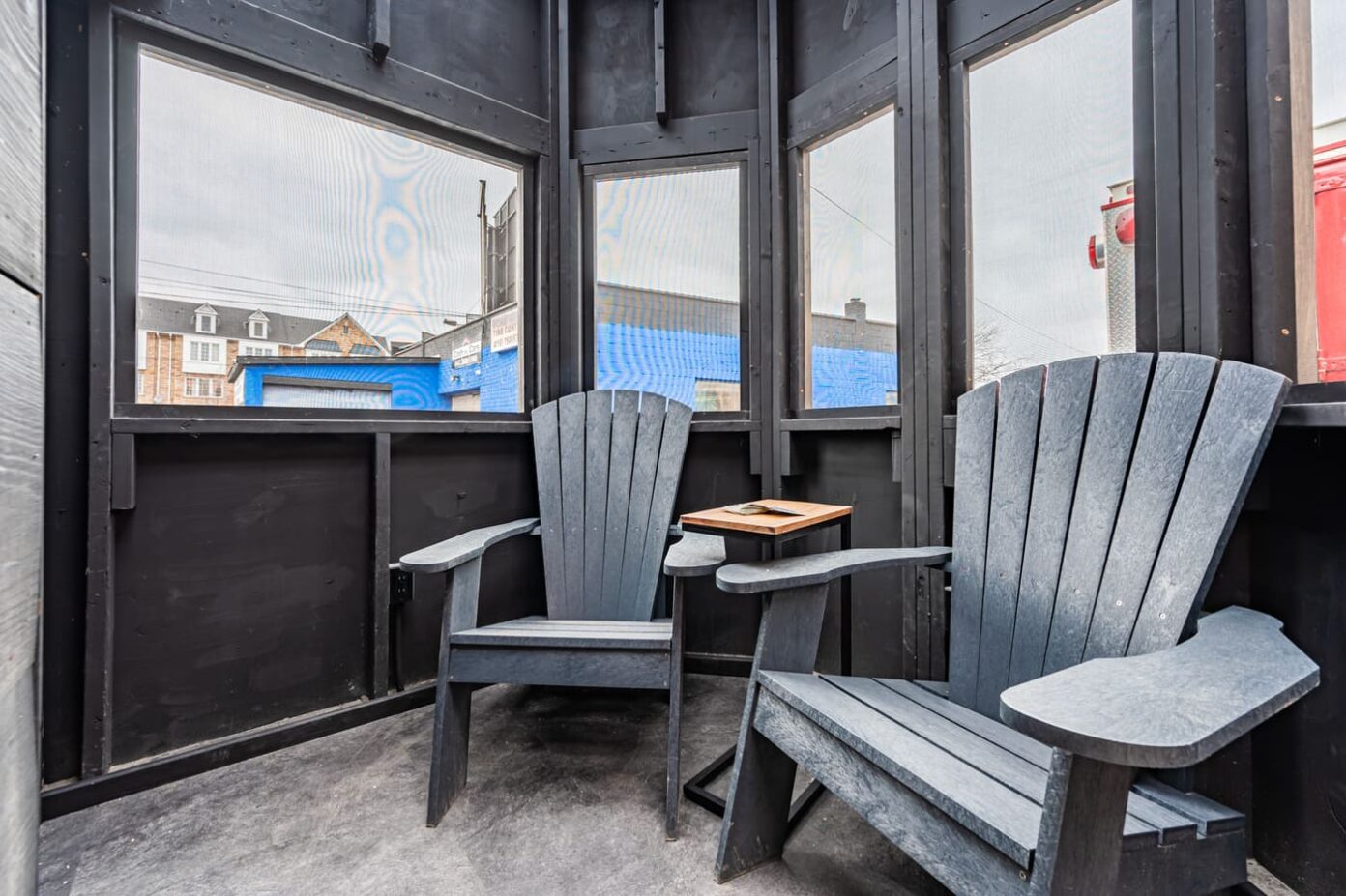 Canadian Tiny House Features Hidden Door Disguised as Bookshelf ...