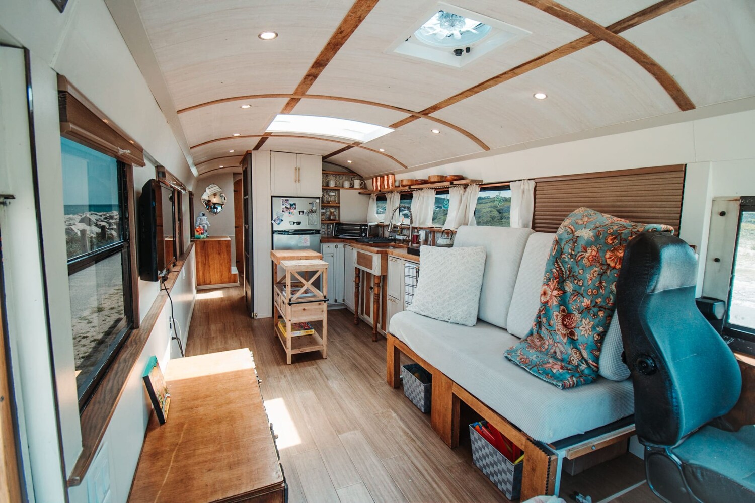 Step Inside the Skoolie Builder's Own Award-Winning Tiny Home on Wheels ...