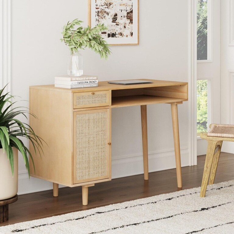 25 Gorgeous Desks for Your Small Space That Won't Cramp Your Style ...