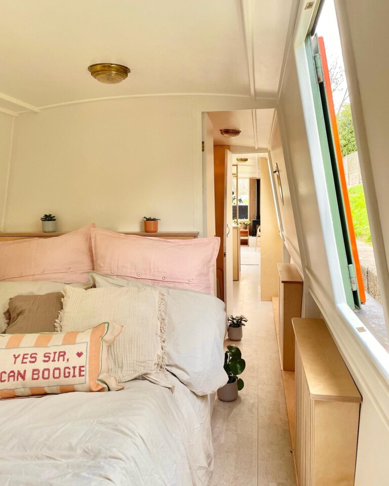 Step Inside the 56-foot Narrowboat Transformed into a Dream Home by ...