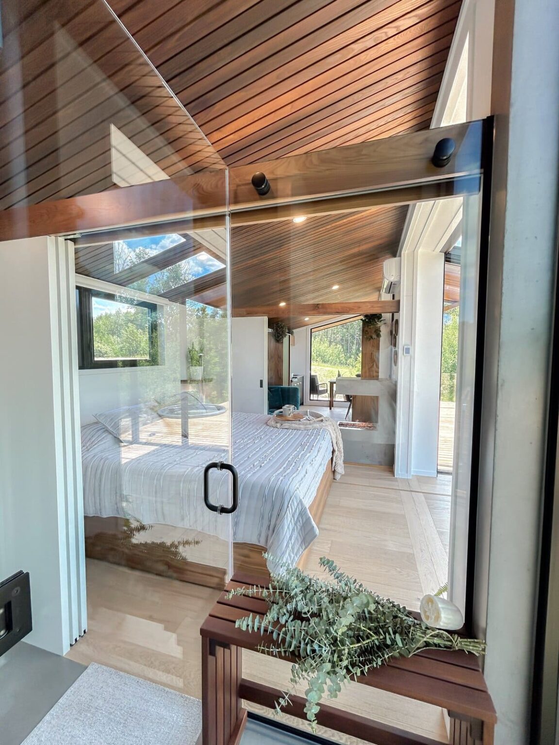 Immerse Yourself in Nature: This Tiny Home Boasts a Moon Room and ...