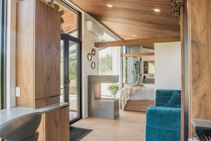Immerse Yourself in Nature: This Tiny Home Boasts a Moon Room and ...