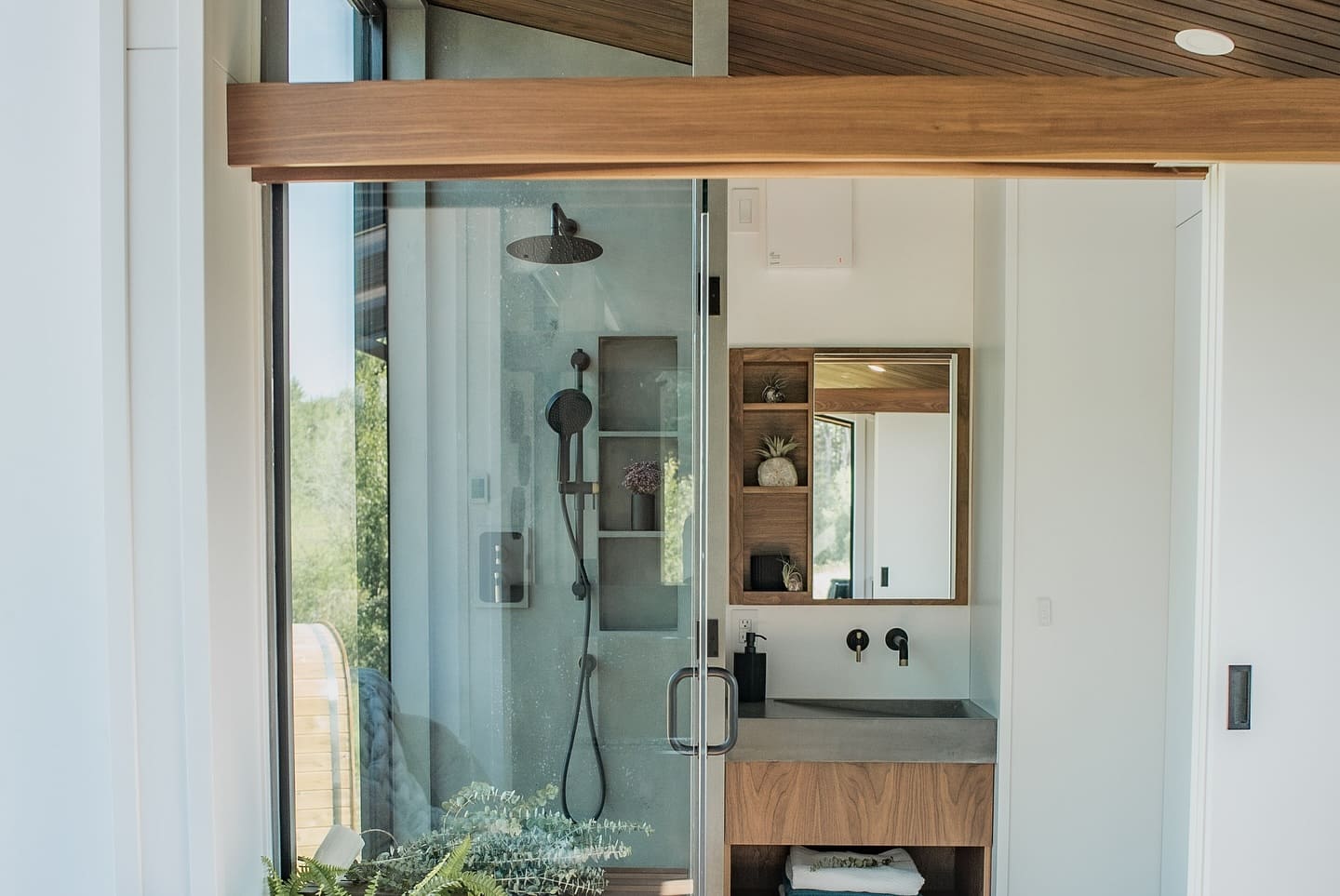 stay-tiny-house (7) - Living in a shoebox