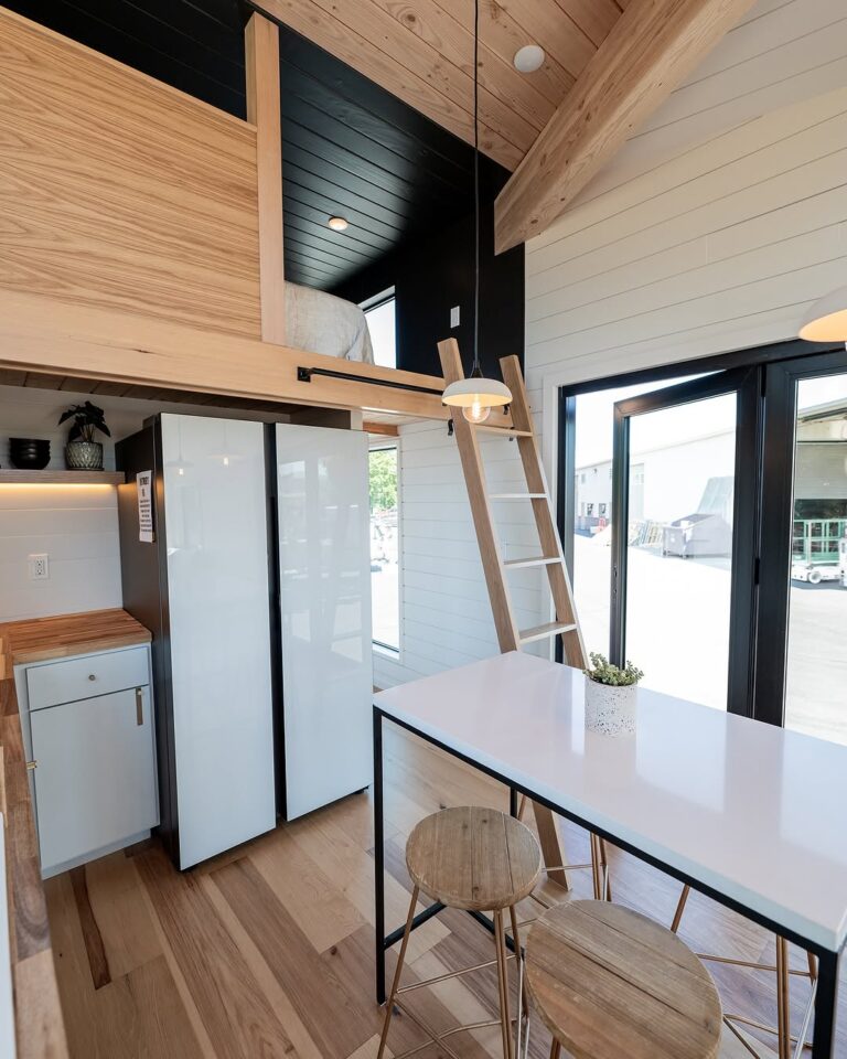 This Vermont Tiny House Packs a Master and Two Kids’ Bedrooms Into a Single, Well-Designed Loft ...