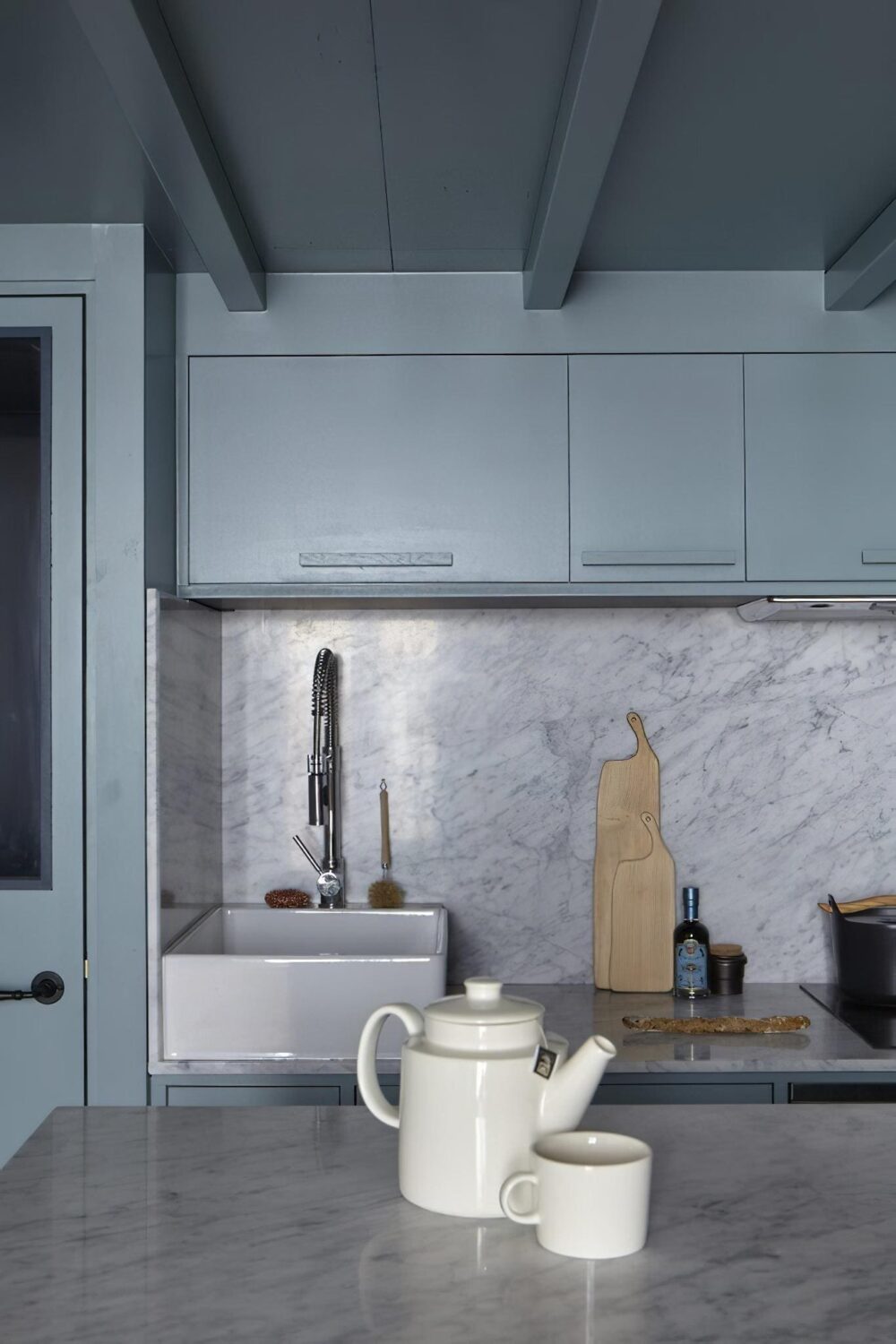 This Tiny 270-Square-Foot Office in Paris Was Transformed Into a Family ...