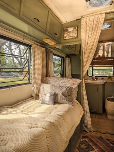This $24,000 Vintage RV Is the Coziest Way to Travel Back in Time ...